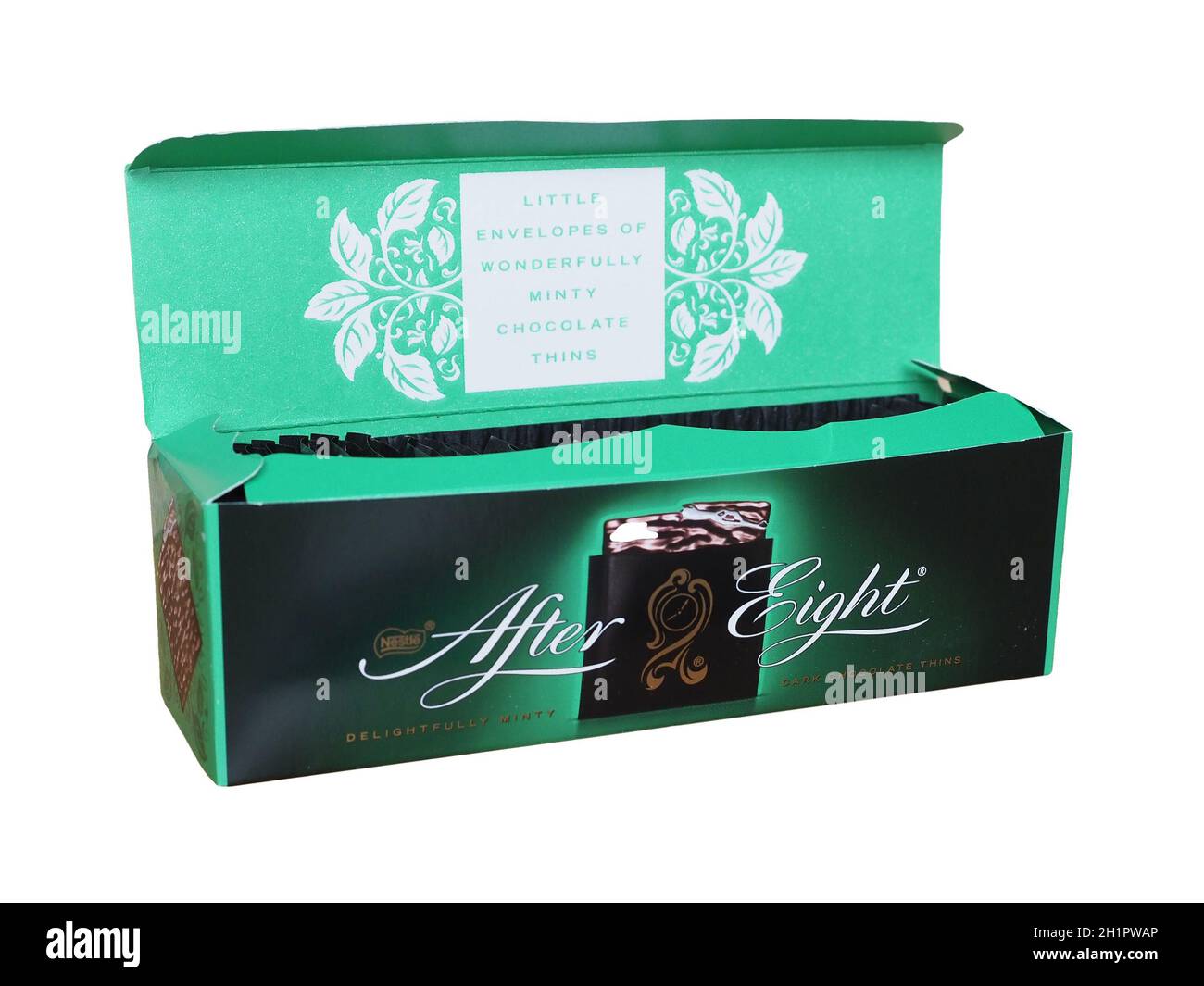 Dark chocolate thins hi-res stock photography and images - Alamy