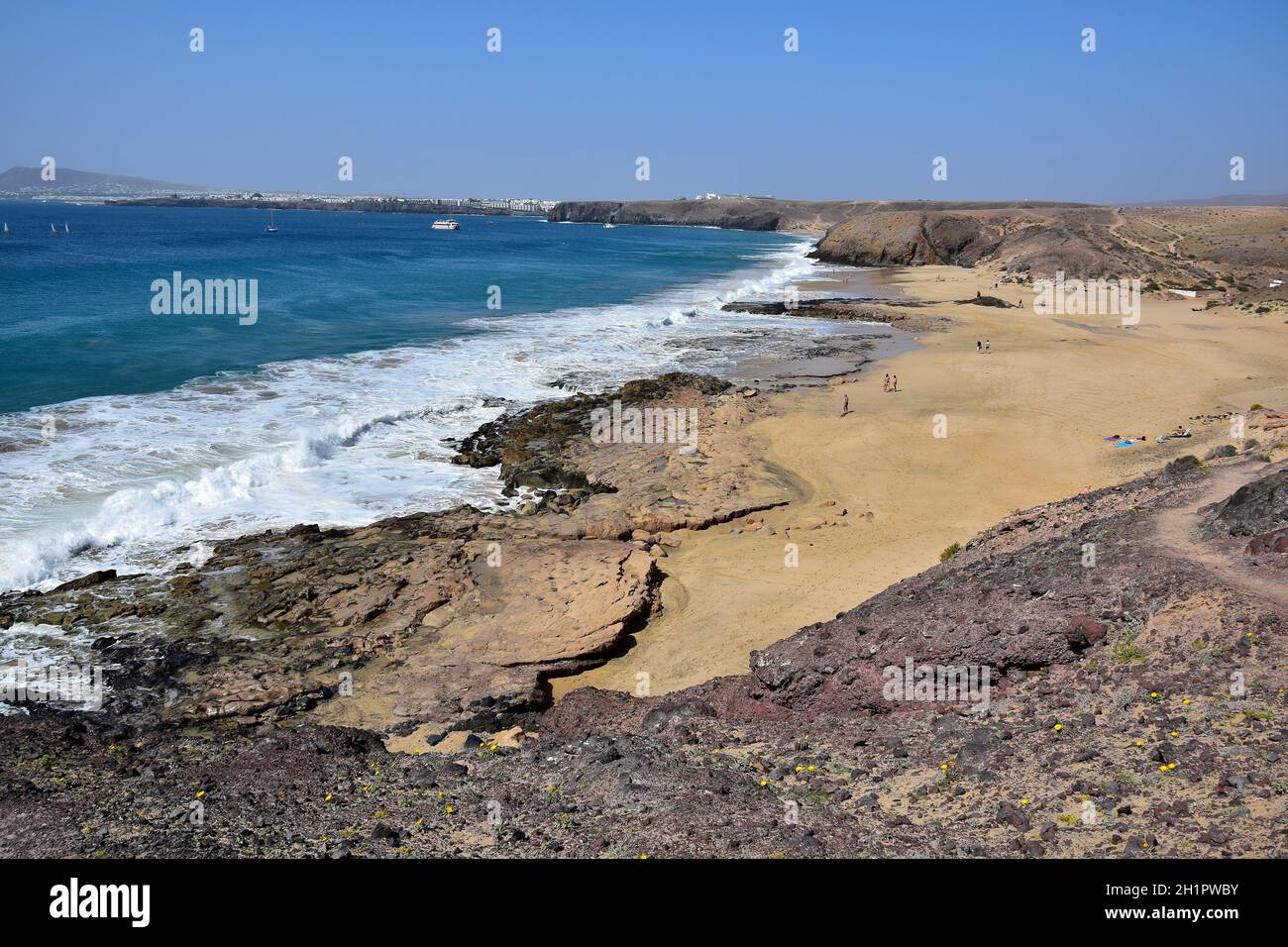 The beautiful Playa del Pozo, one of the Papagayo beaches in the south ...