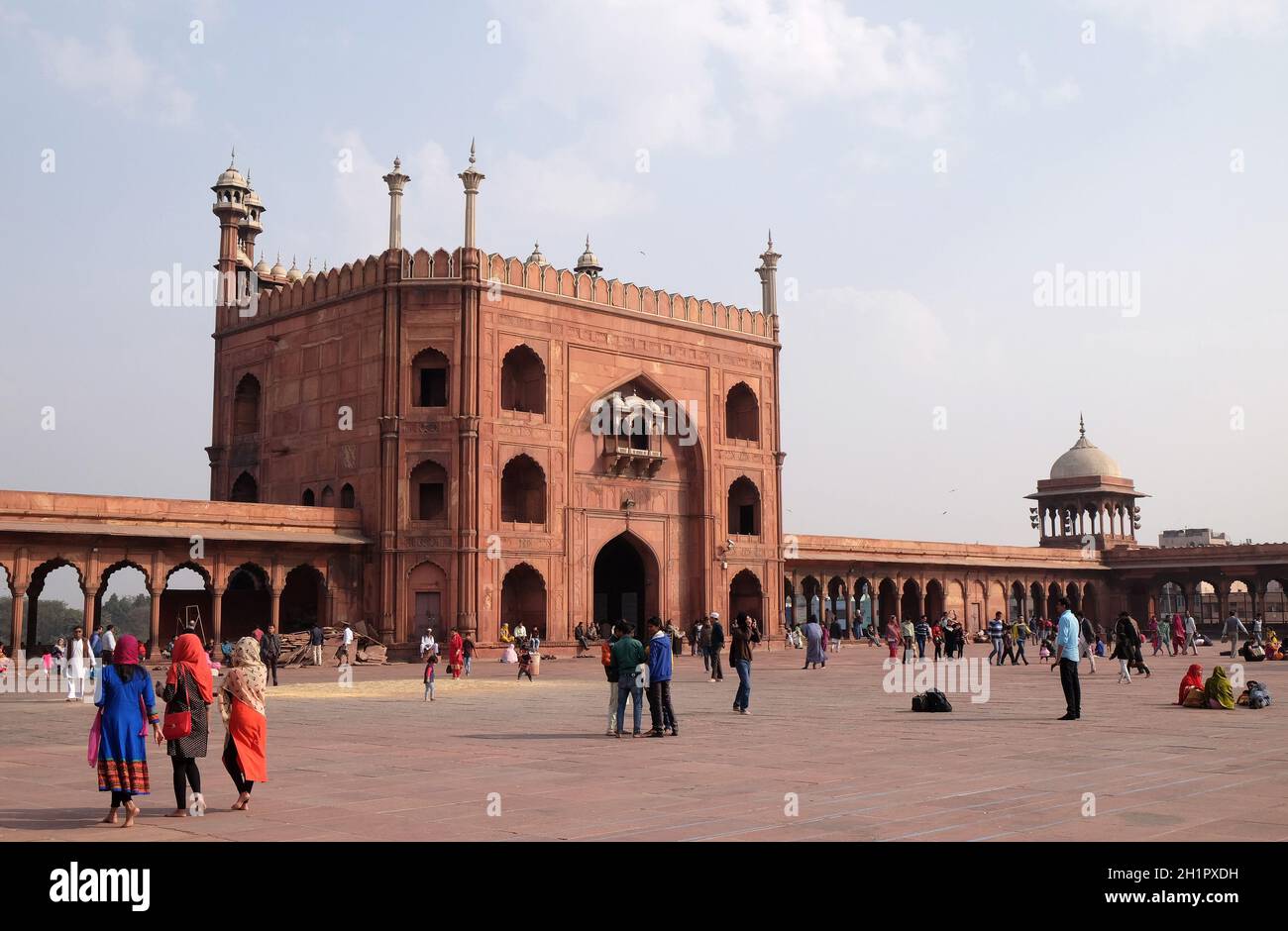 Spectacular architecture great friday hi-res stock photography and ...