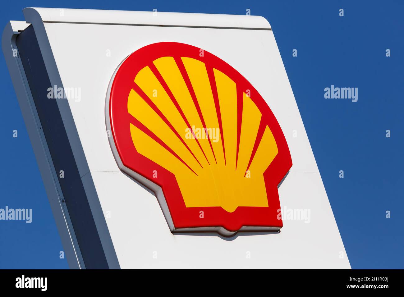 Petrol station logo hi-res stock photography and images - Alamy