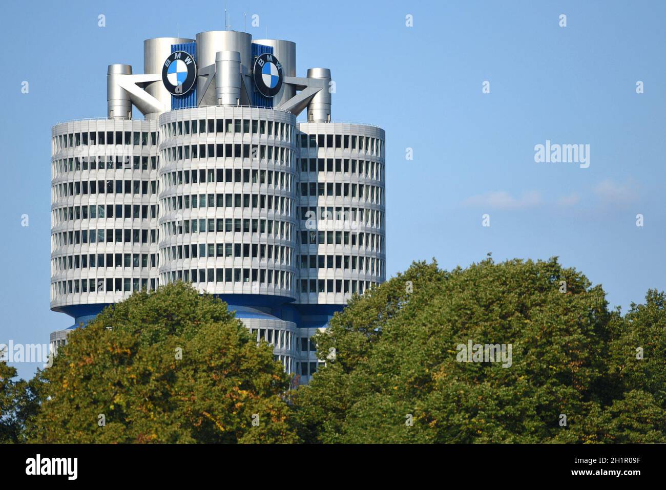 BMW-Zentrale in München (Bayern, Deutschland, Europa) - BMW ...