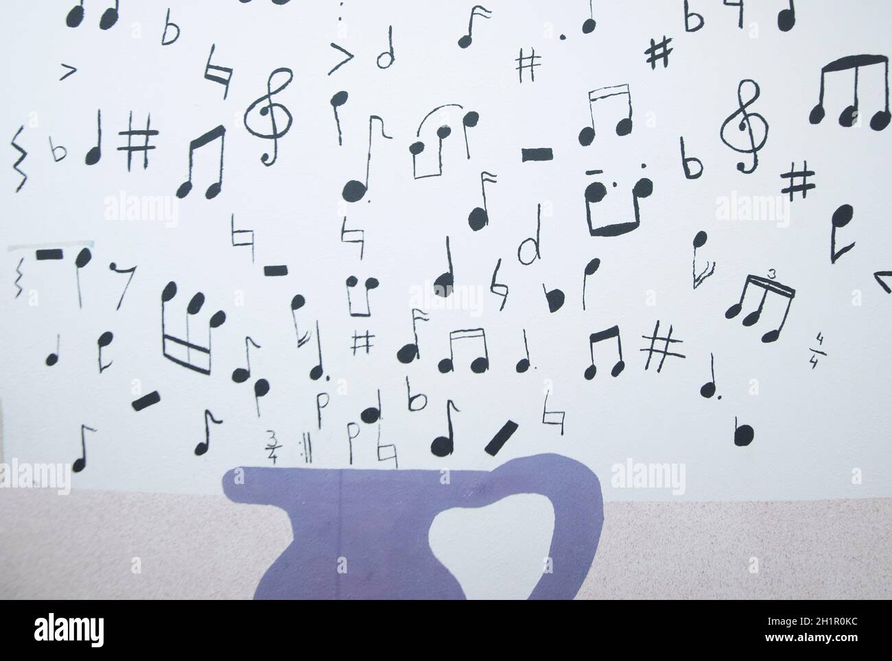Loud high note hi-res stock photography and images - Alamy