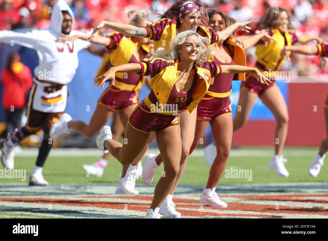 Dance team hi-res stock photography and images - Alamy