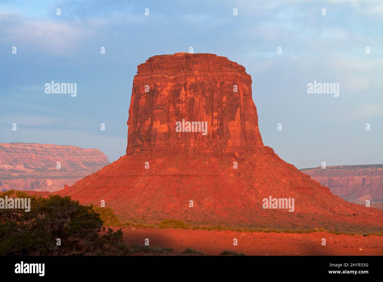 Rock formation in Monument Valley, Navajo Nation, Utah/Arizona Border ...
