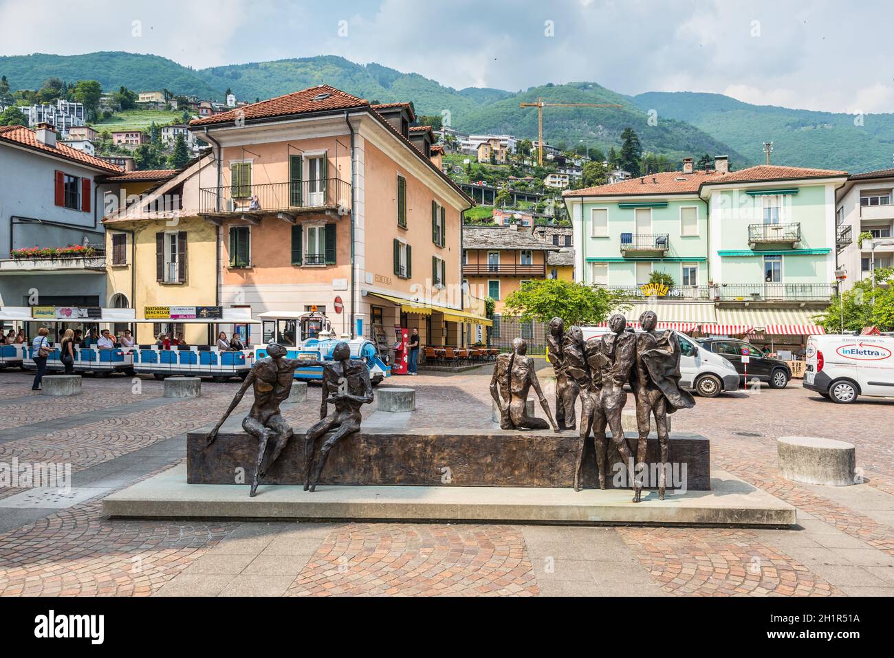 Lake maggiore train hi-res stock photography and images - Alamy
