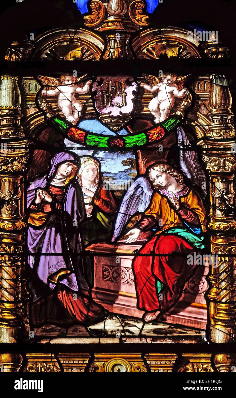 Empty tomb stained glass in hi-res stock photography and images - Alamy