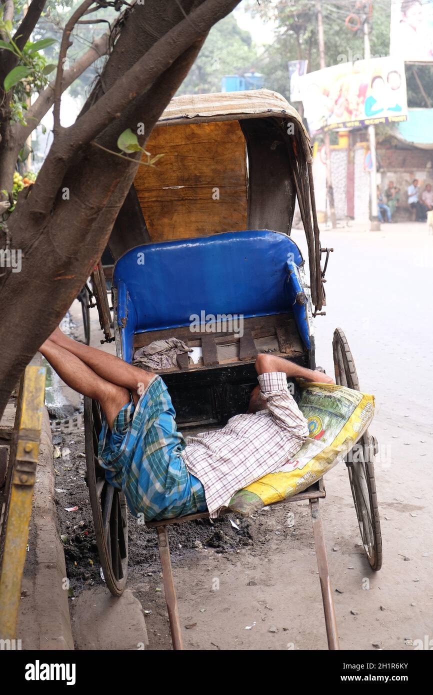Hand rickshaw hi-res stock photography and images - Alamy