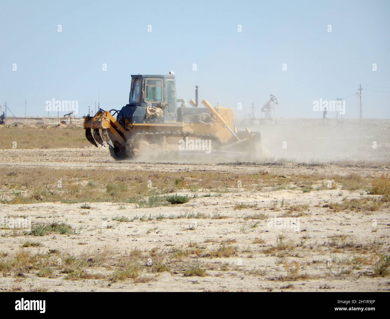 Dozer scraper hi-res stock photography and images - Alamy
