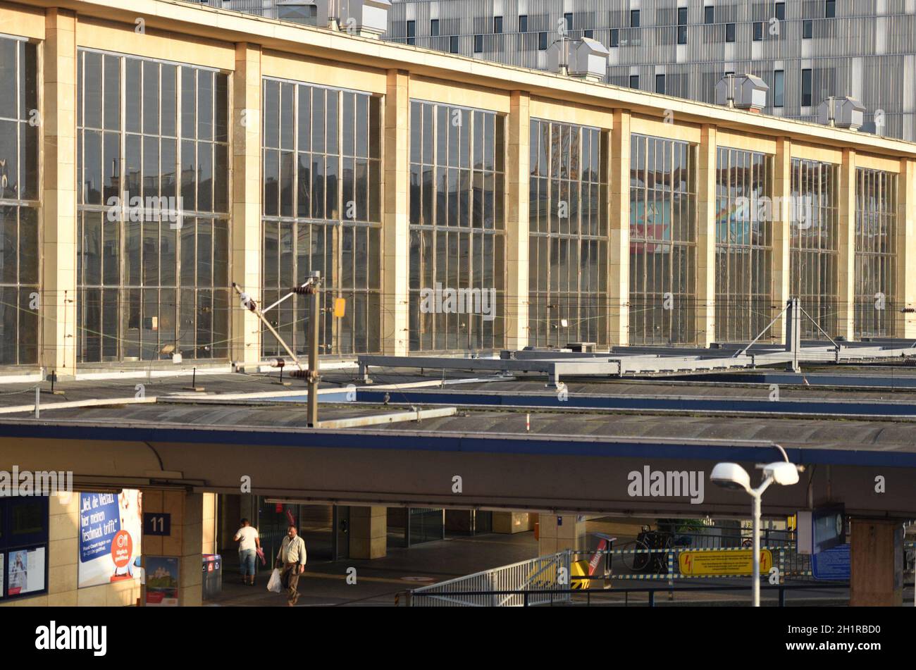 Der Westbahnhof in Wien, Österreich, Europa - The Westbahnhof in Vienna ...