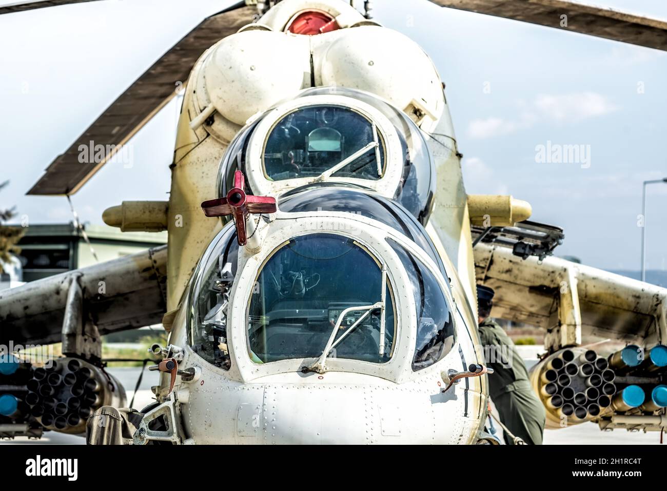 Front view of heavy multi-purpose military helicopter Stock Photo - Alamy