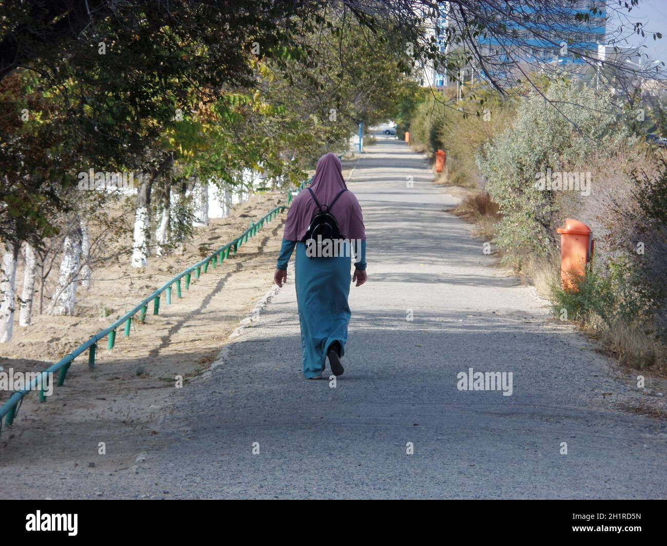 Niqab girl hi-res stock photography and images - Alamy