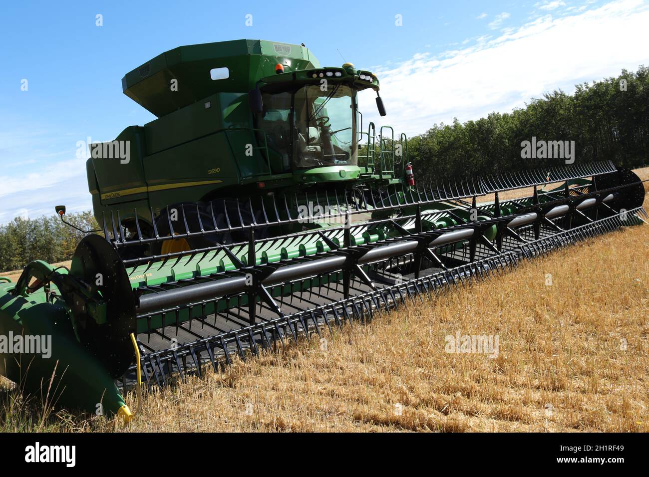 BONNYVILE, ALBERTA, CANADA - SEPTEMBER 12, 2020: Diagonal photo of a ...