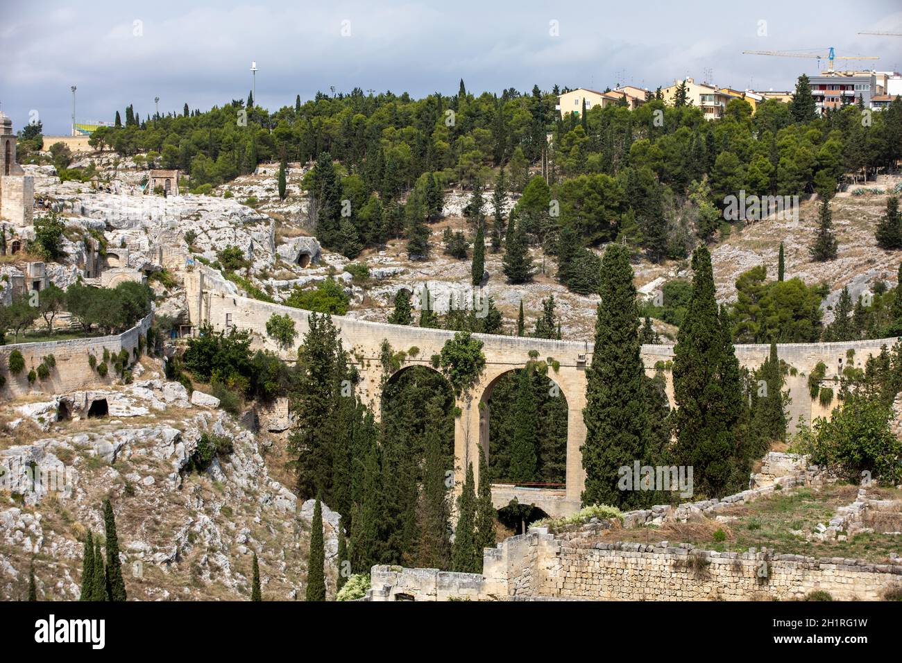 Two level bridge hi-res stock photography and images - Alamy