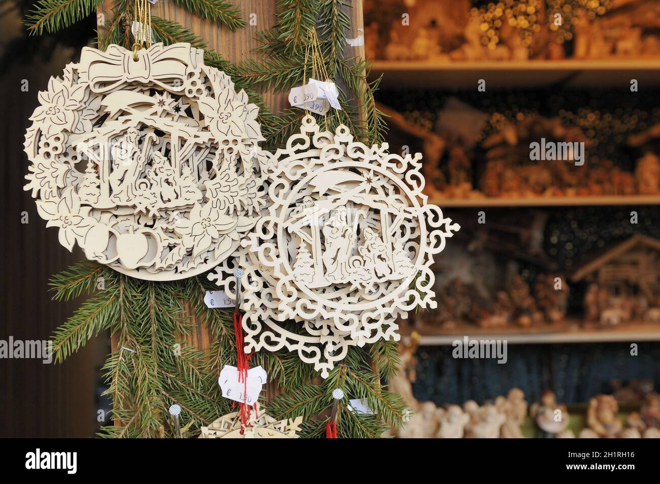 Fretwork detail hi-res stock photography and images - Alamy