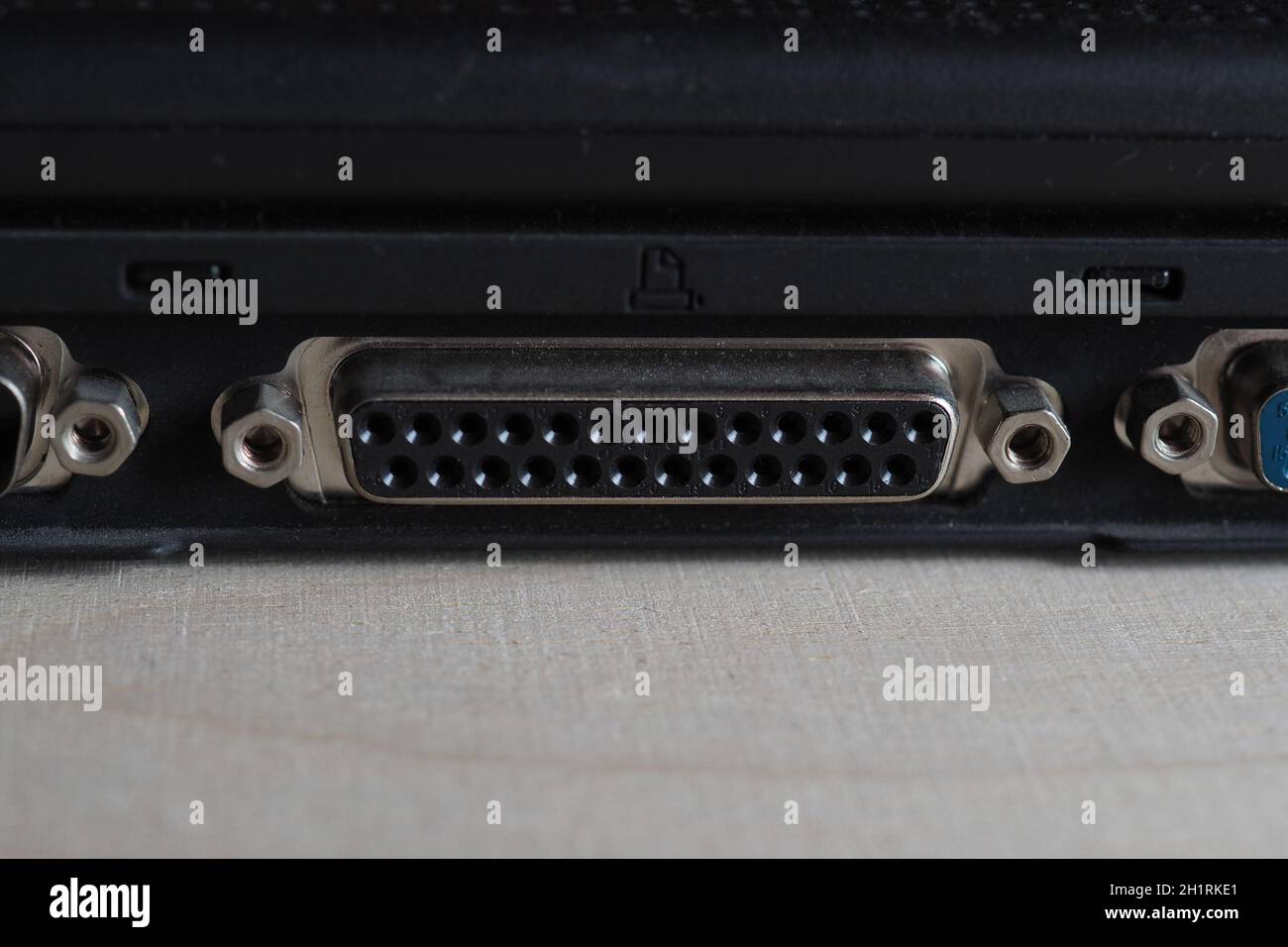 Parallel port hi-res stock photography and images - Alamy