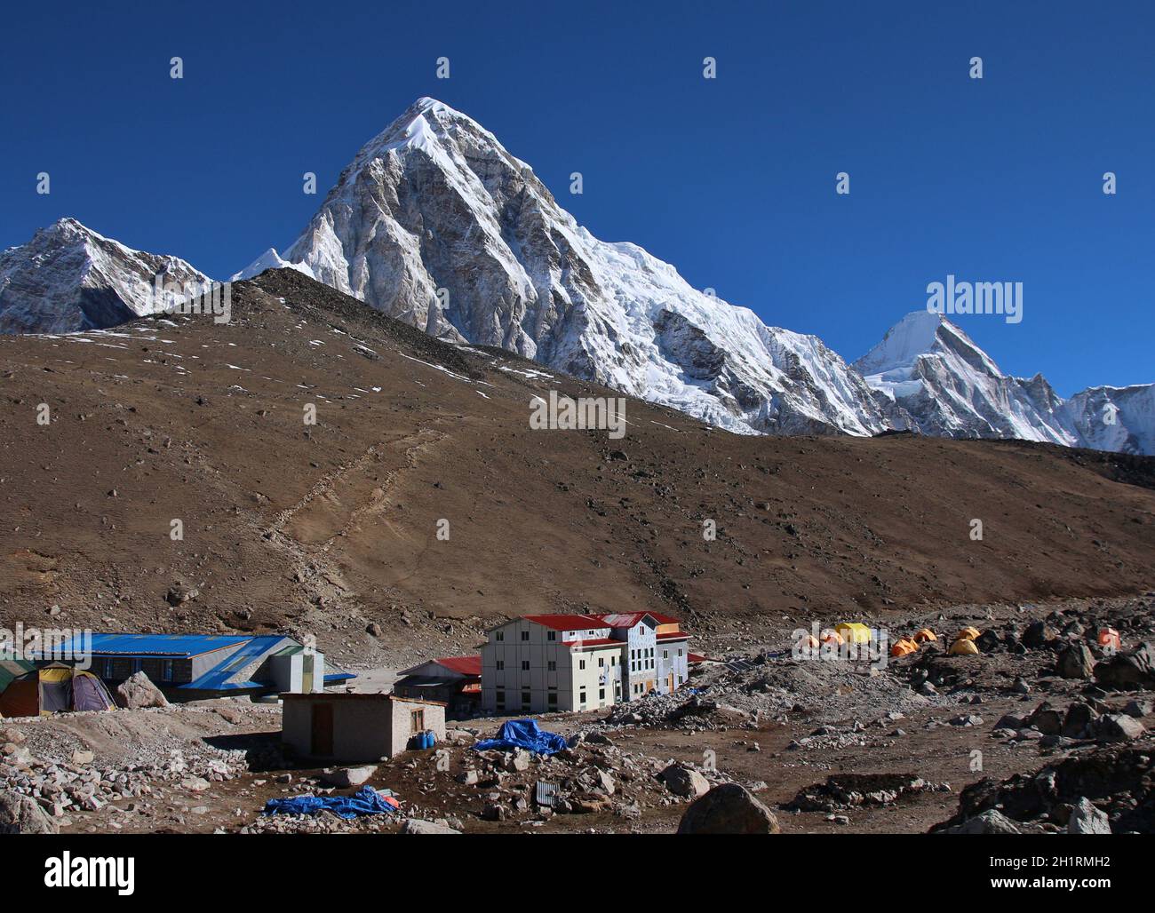 Everest national park hi-res stock photography and images - Alamy
