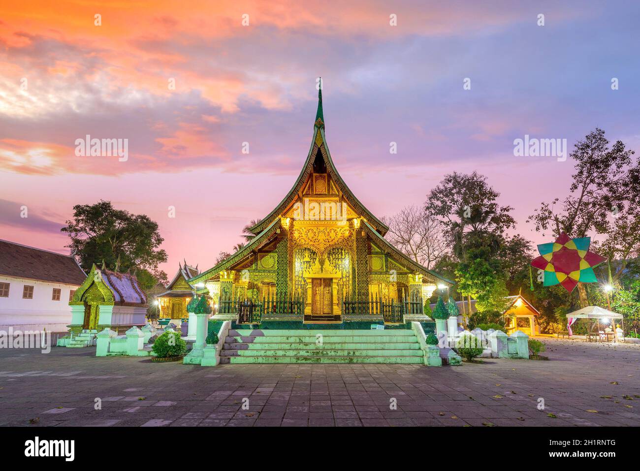 Wat Xieng Thong, the most popular temple in Luang Pra bang, Laos at ...