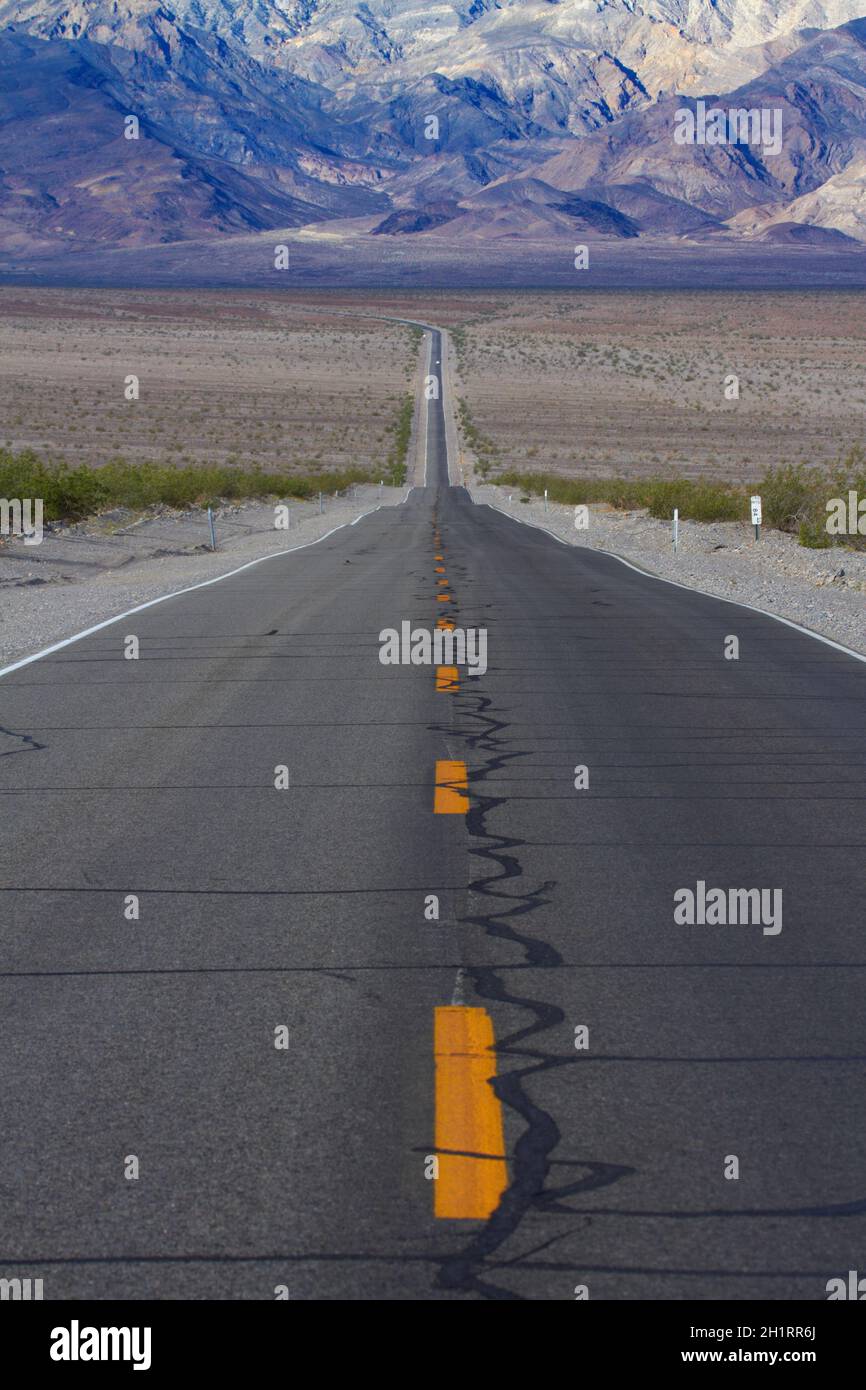 State Route 190 through Death Valley near Stovepipe Wells, towards ...