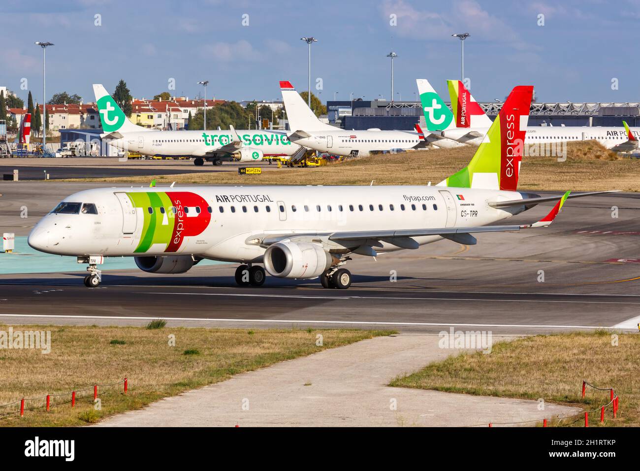 Embraer190 hi-res stock photography and images - Alamy