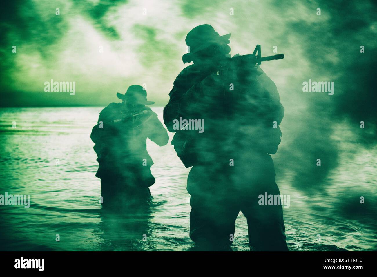 Troop landing operations hi-res stock photography and images - Alamy