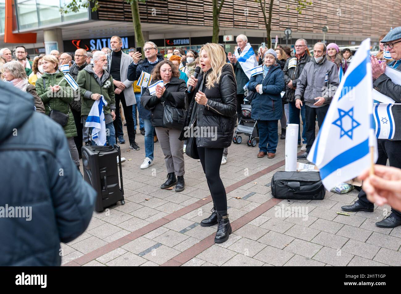 Malca goldstein wolf hi-res stock photography and images - Alamy