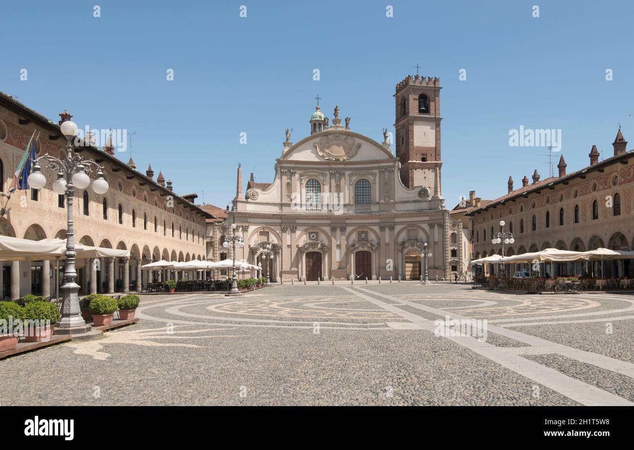 view of monumental central renaissance square, shot in summer bright ...