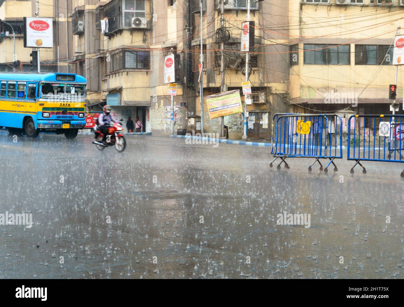 India morning rush hour hi-res stock photography and images - Alamy