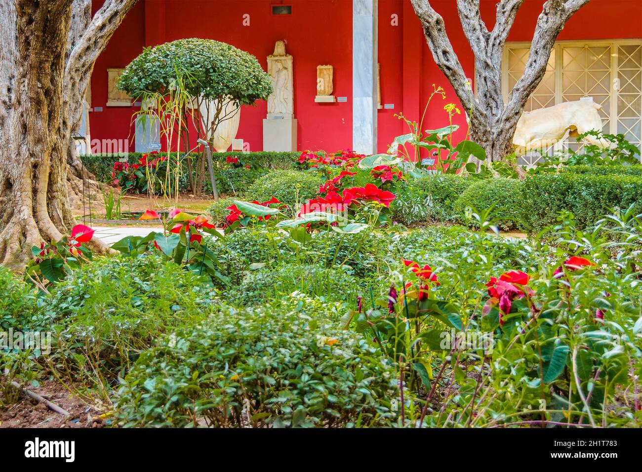 Interior courtyard at archaeological musuem of athens Stock Photo - Alamy