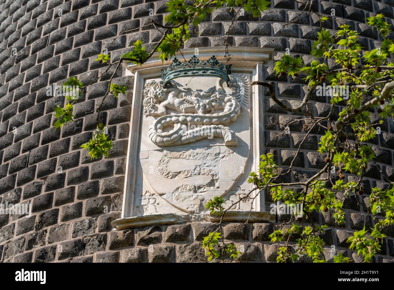 Biscione emblem hi-res stock photography and images - Alamy