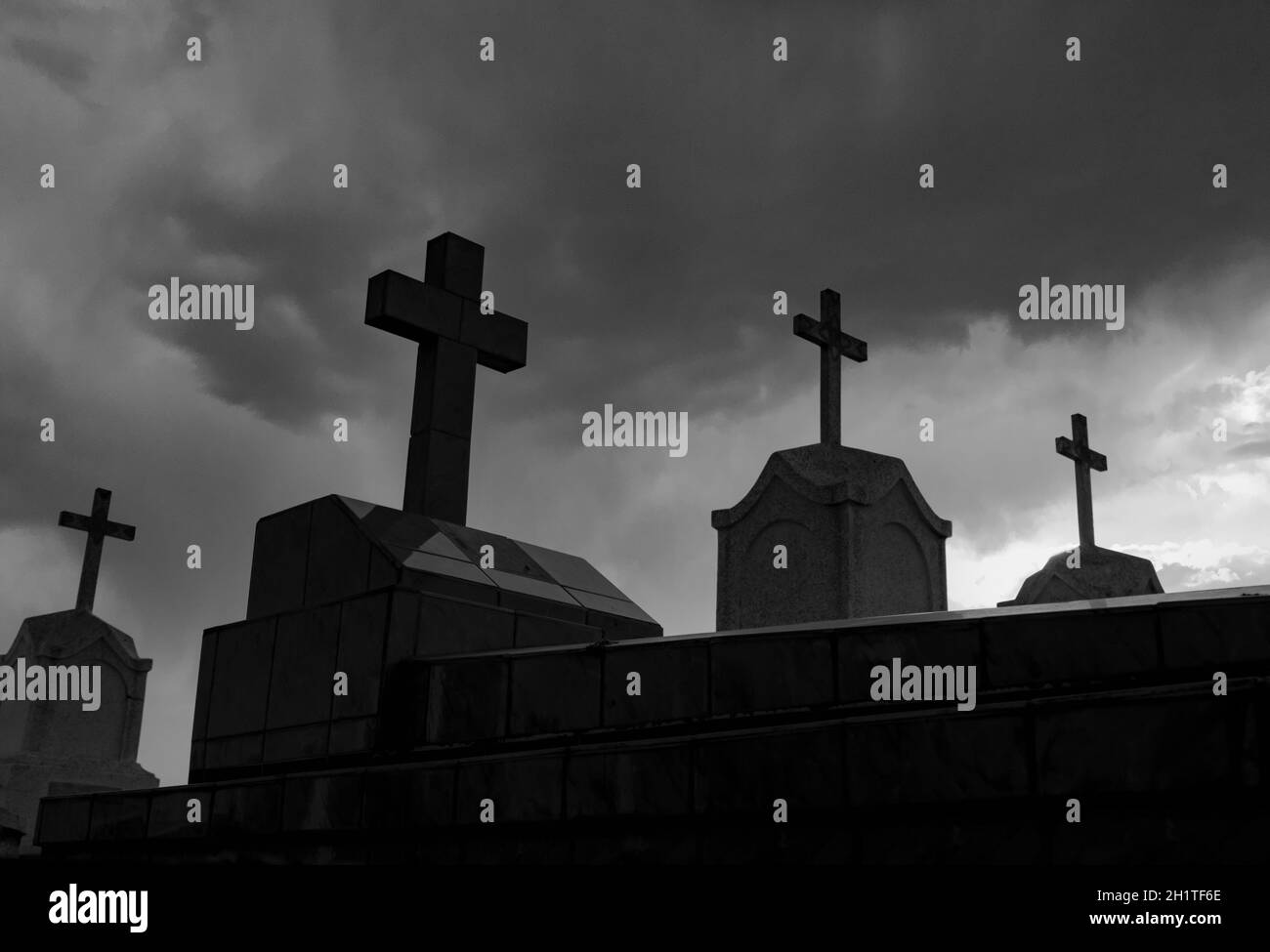 Cemetery or graveyard in the night. Haunted cemetery. Spooky burial ...