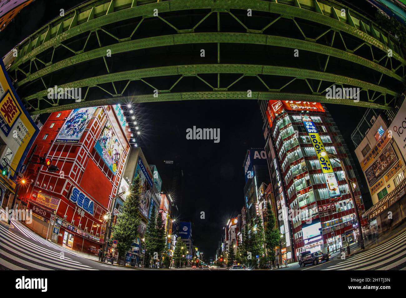 Shooting night city streets background hi-res stock photography and ...