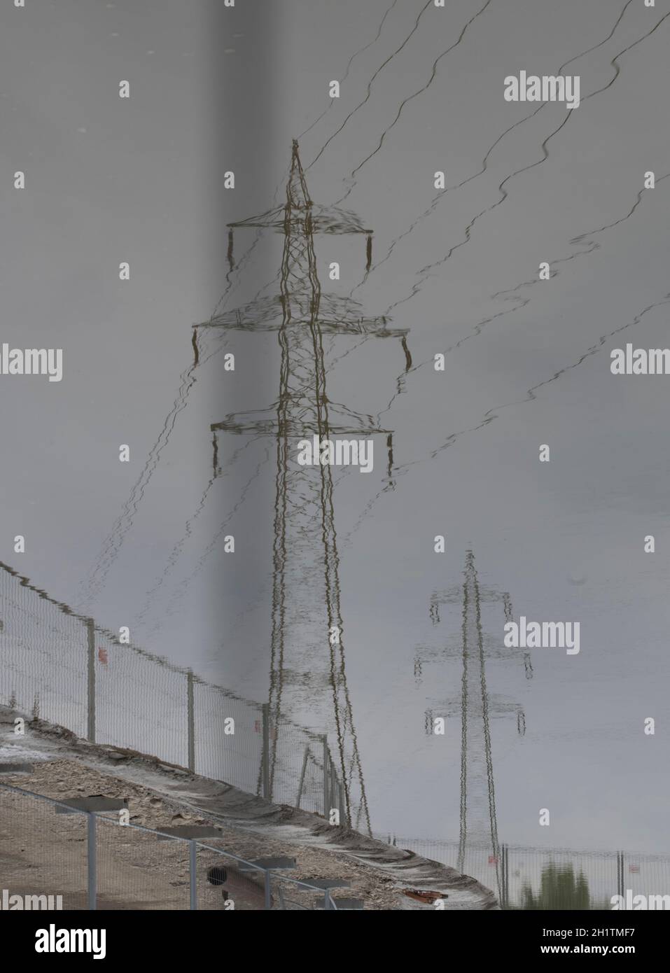 Power supply lines overland hi-res stock photography and images - Alamy