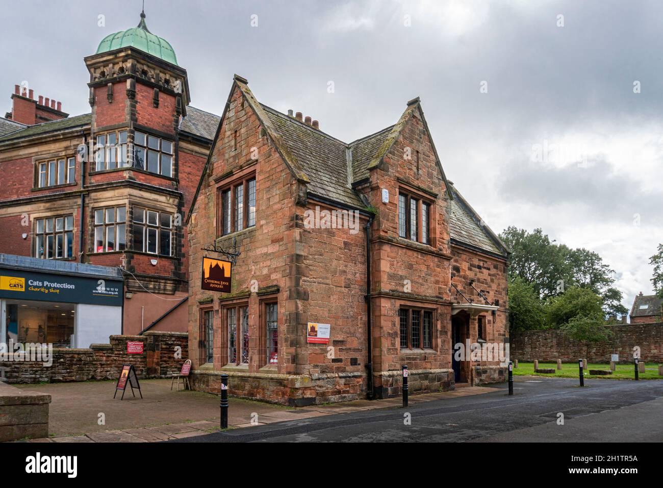 Bricked buildings hi-res stock photography and images - Alamy