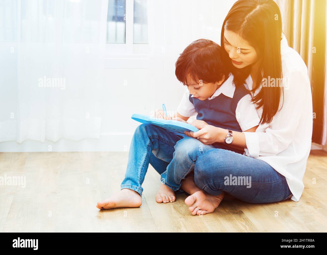 Teaching drawing hi-res stock photography and images - Alamy