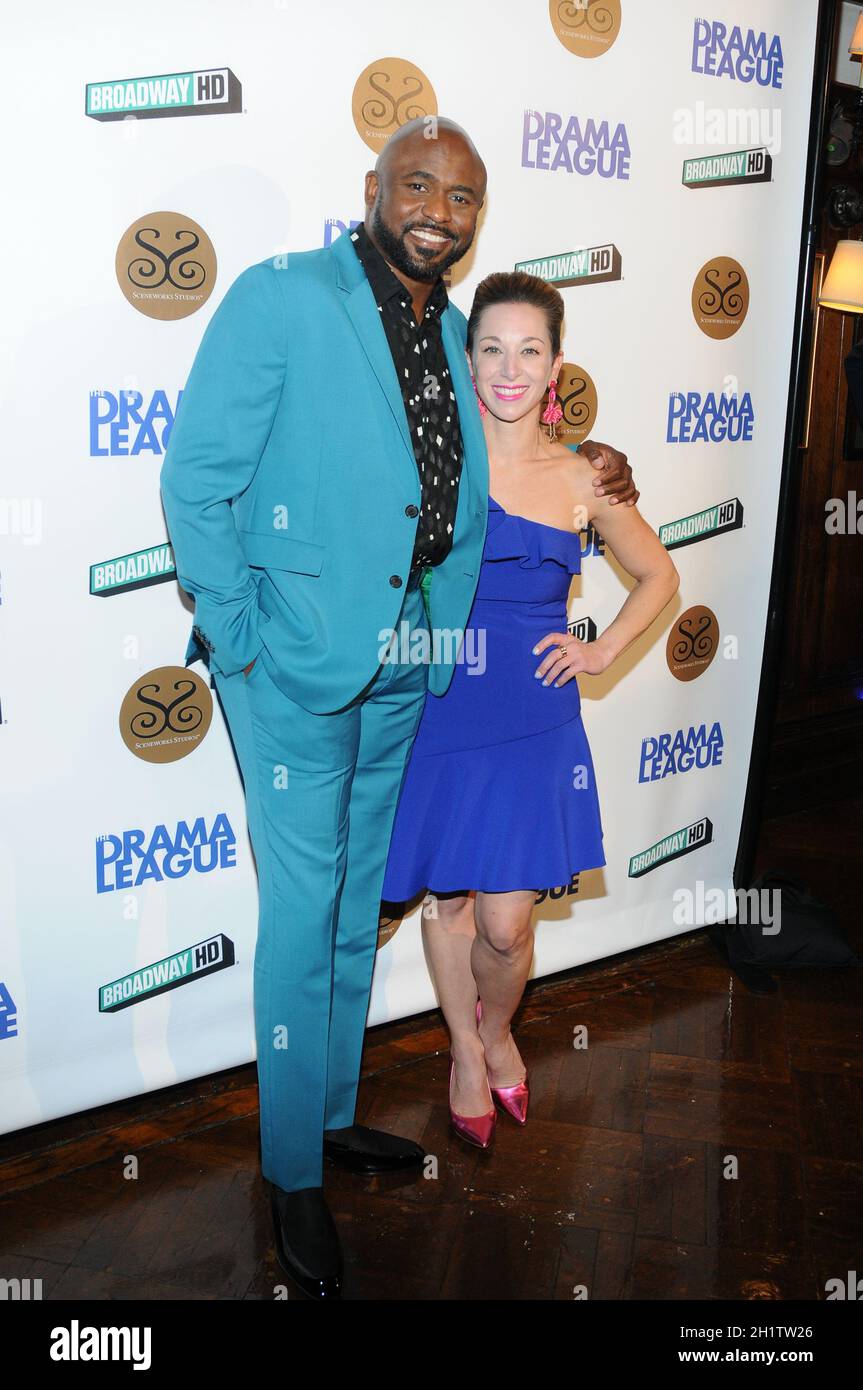 Wayne Brady and Alison Solomon attend The Drama League's 'Light The ...