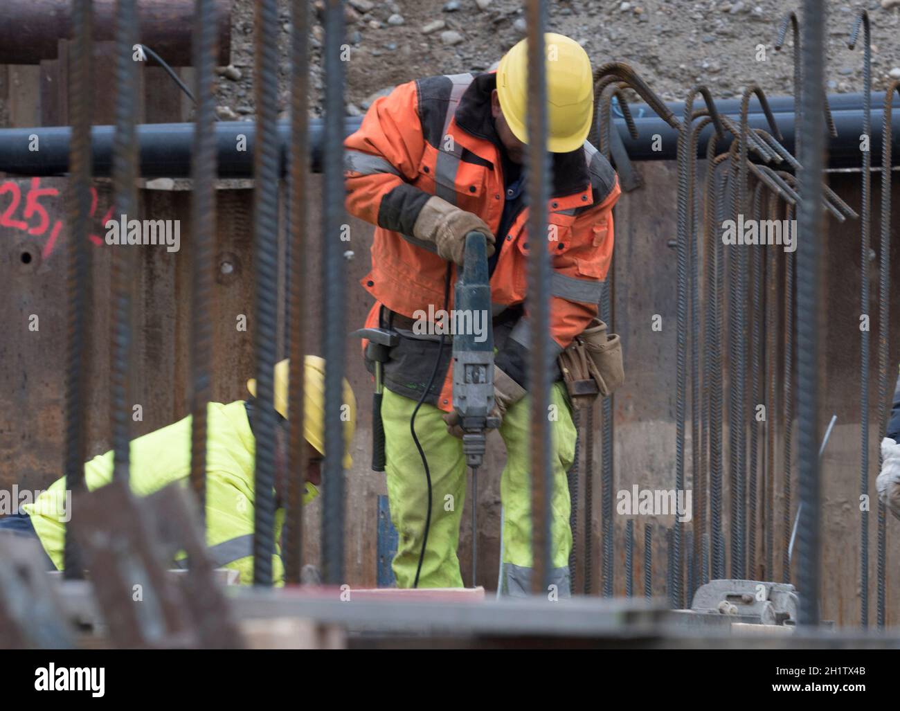 Employee employees worker workers facility hi-res stock photography and ...