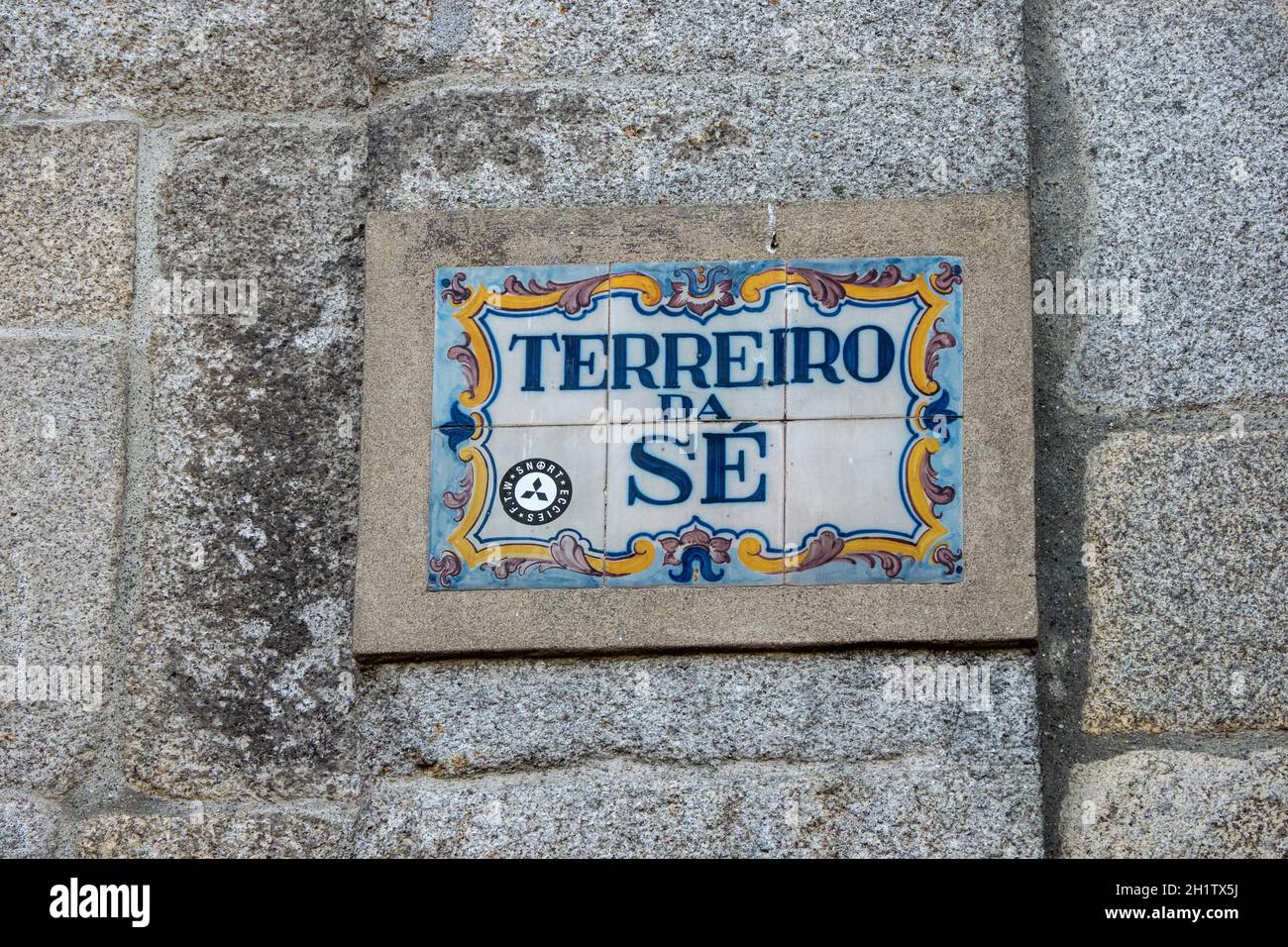 Azulejo tile sign hi-res stock photography and images - Alamy