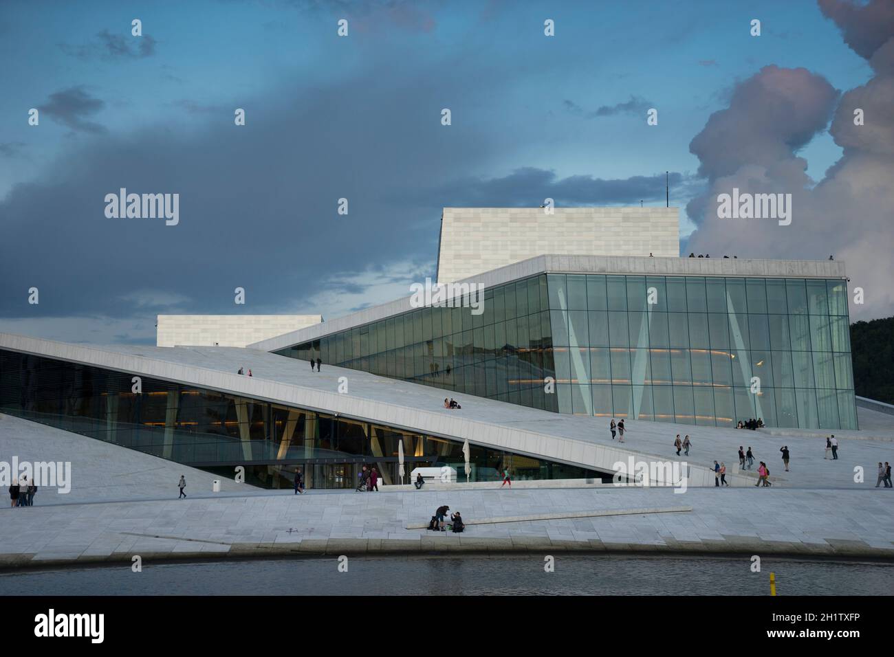 Opernhaus norwegen hi-res stock photography and images - Alamy
