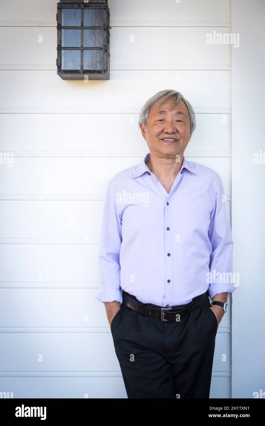 Chinese man portrait hi-res stock photography and images - Alamy