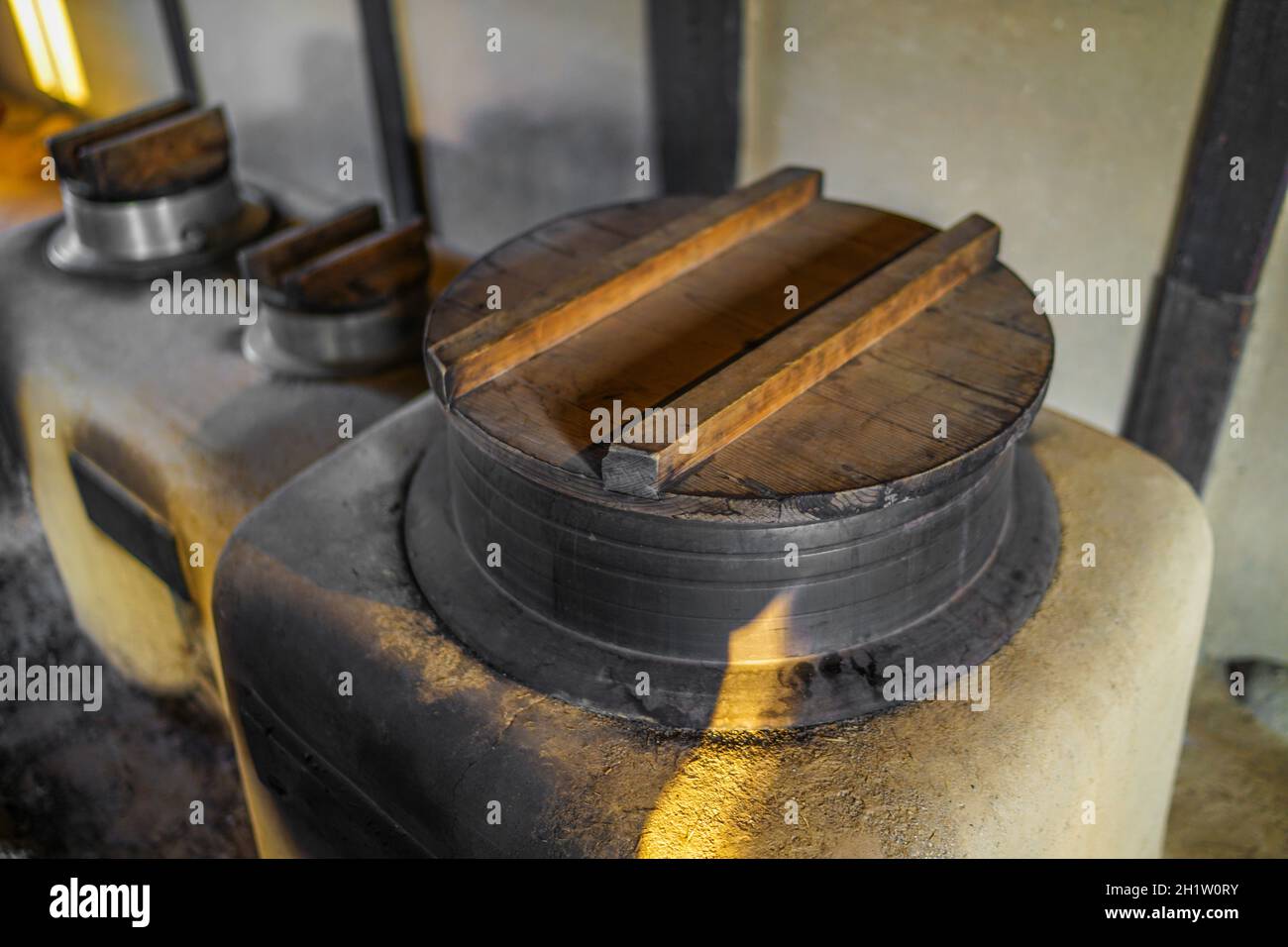 Showa building hi-res stock photography and images - Alamy