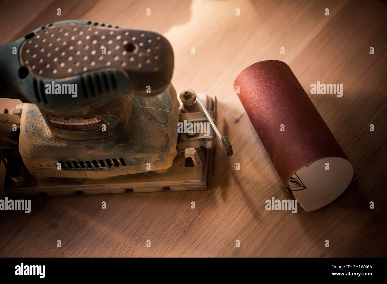 Male carpenter working electric sander hi-res stock photography and ...