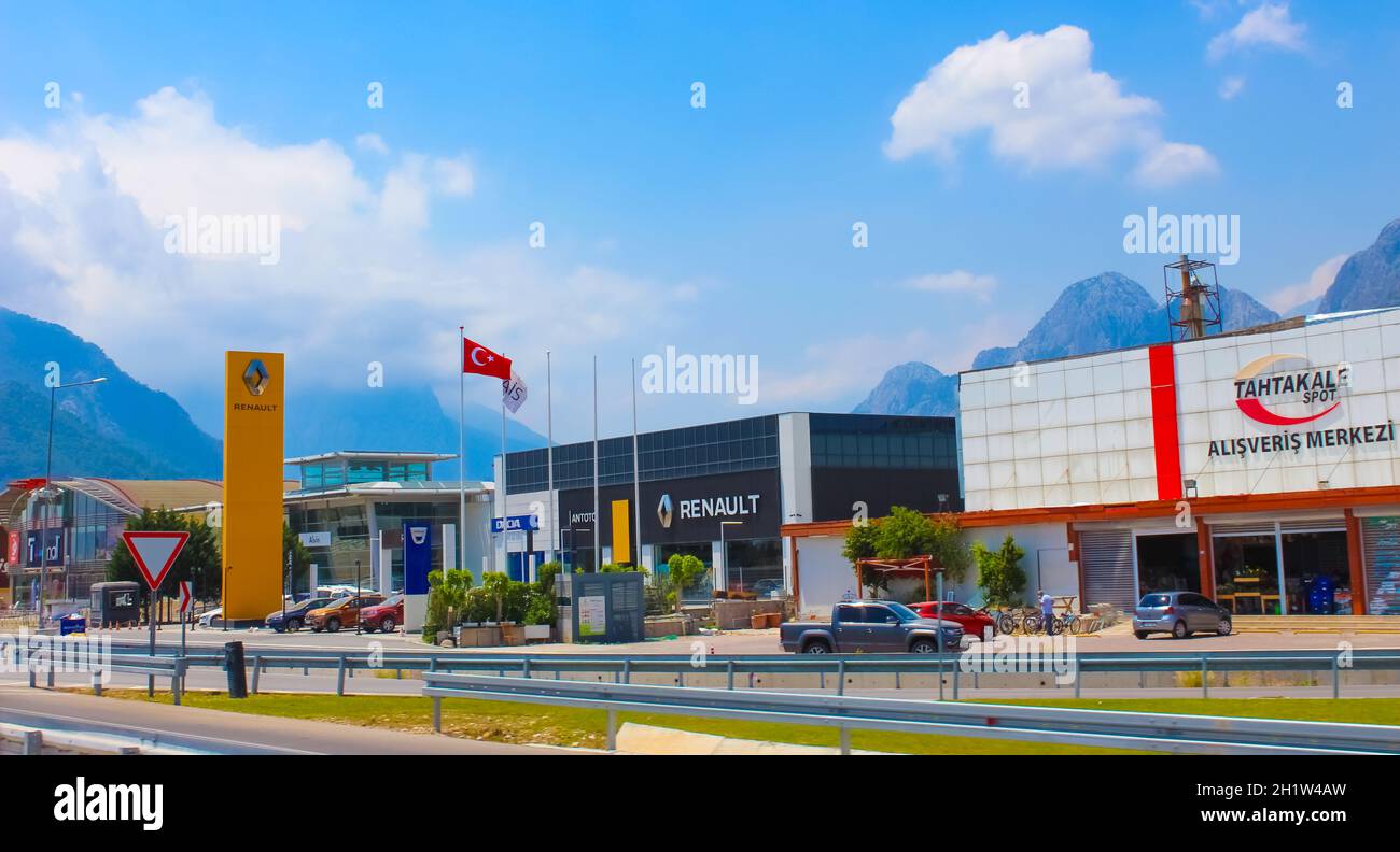 Groupe renault logo hi-res stock photography and images - Alamy