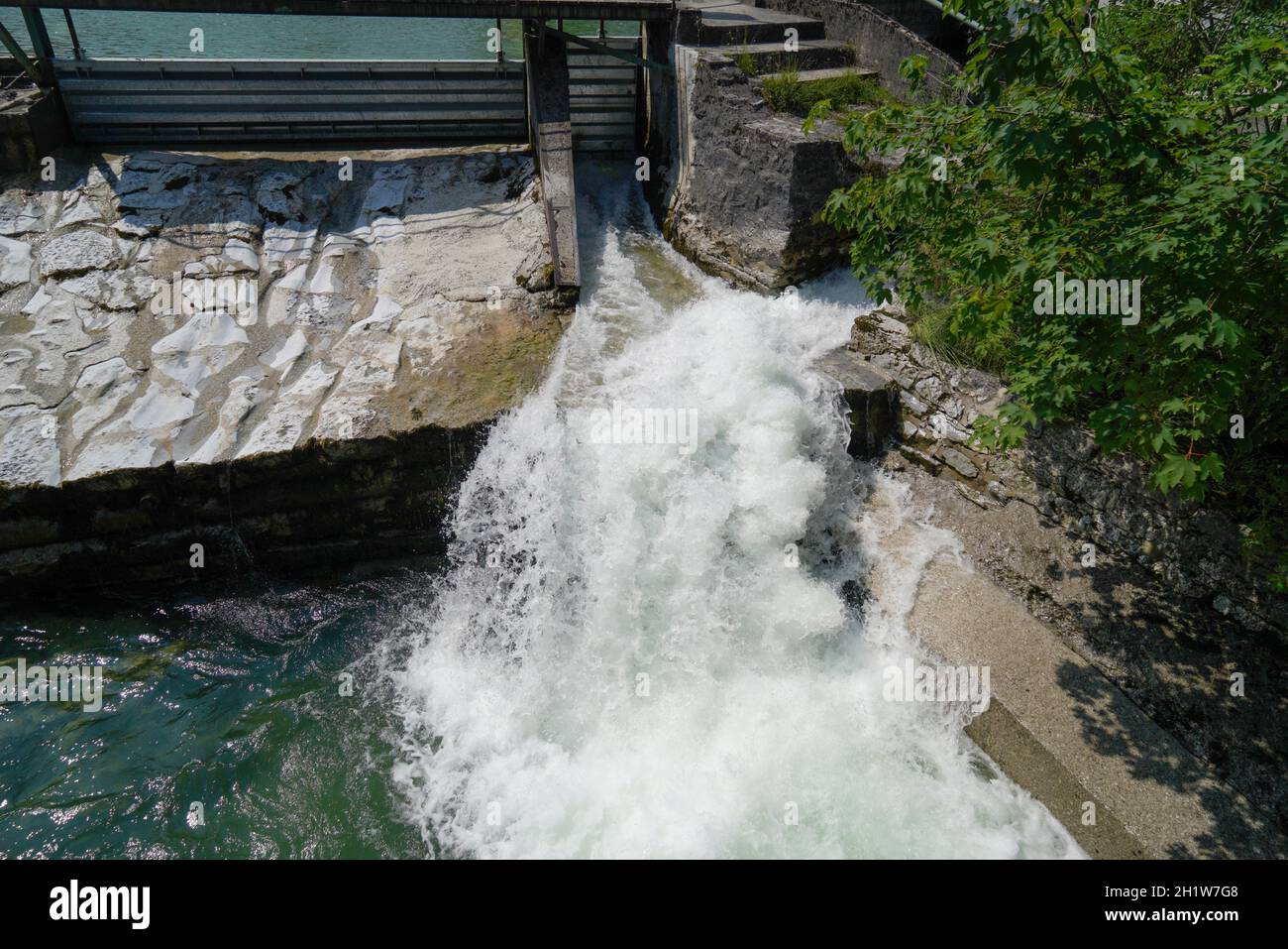 Water pouring into channel hi-res stock photography and images - Alamy