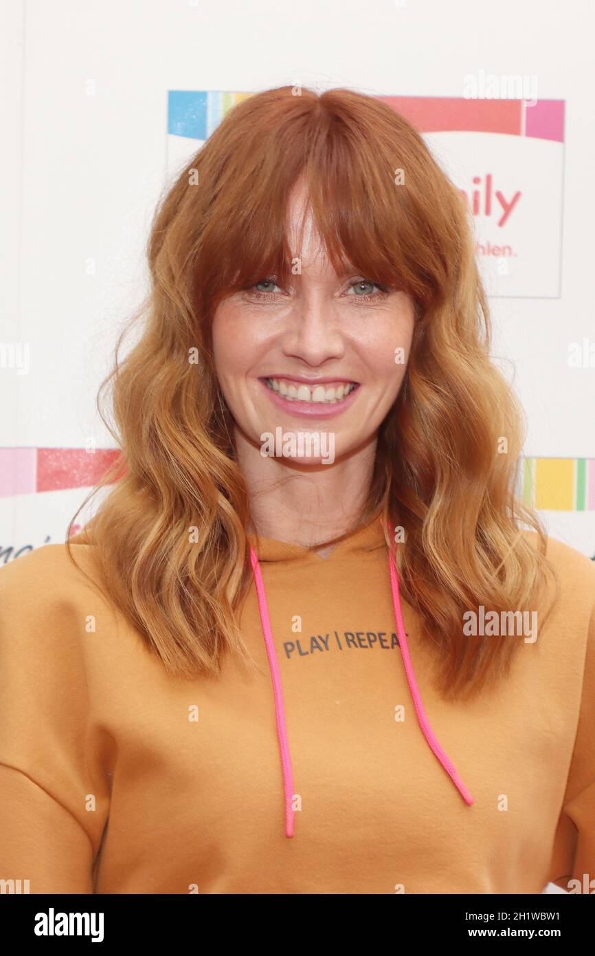 Sandra Hunke, Fototermin Ernstings Family, Better together Fashion Show ...