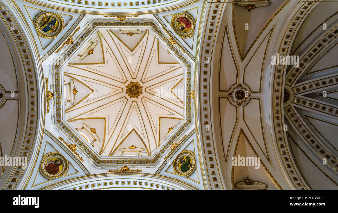 ALTEA, SPAIN - DECEMBER 28, 2018: Interior of the beautiful Catholic ...