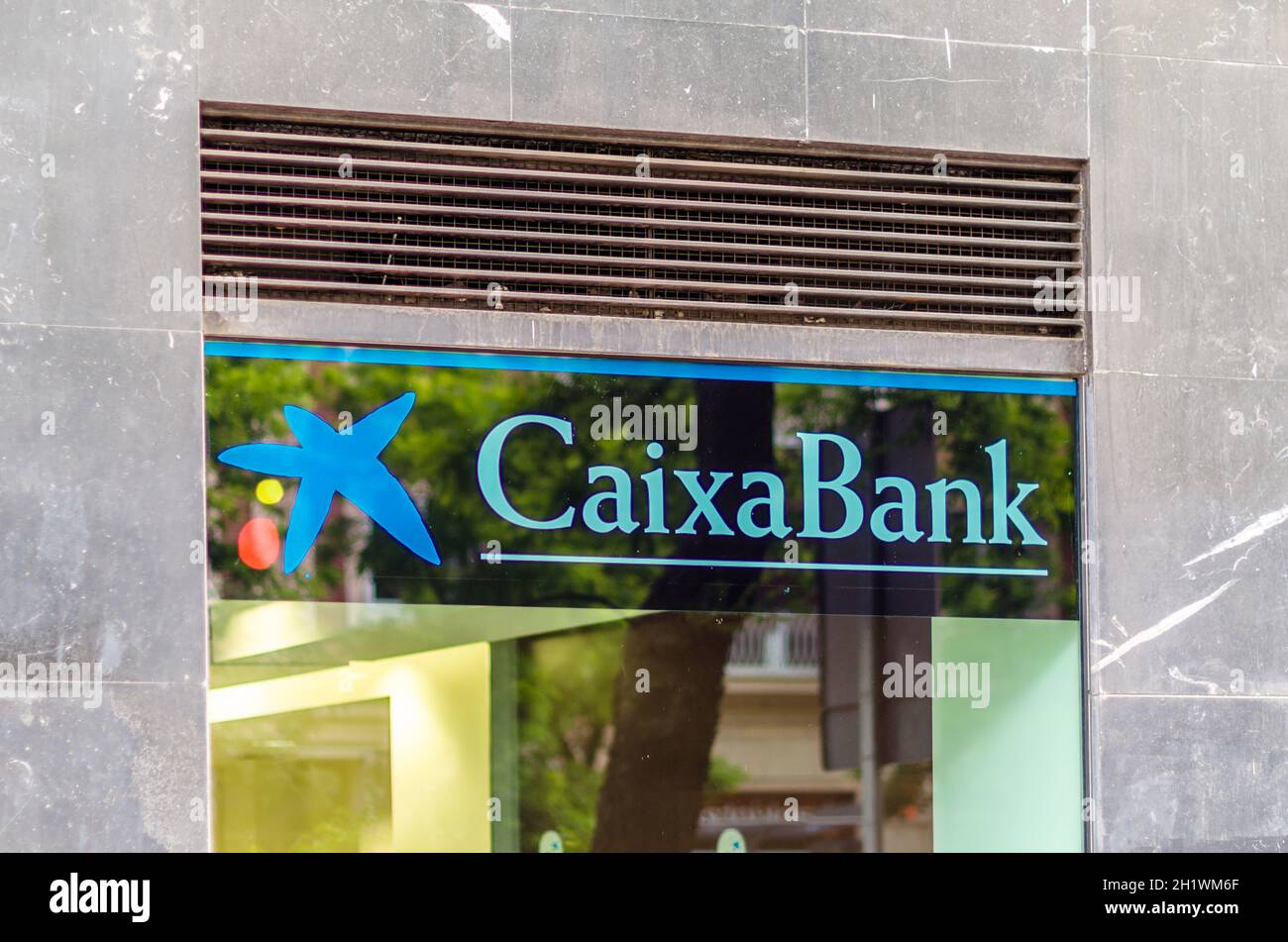 Caixabank logo hi-res stock photography and images - Alamy