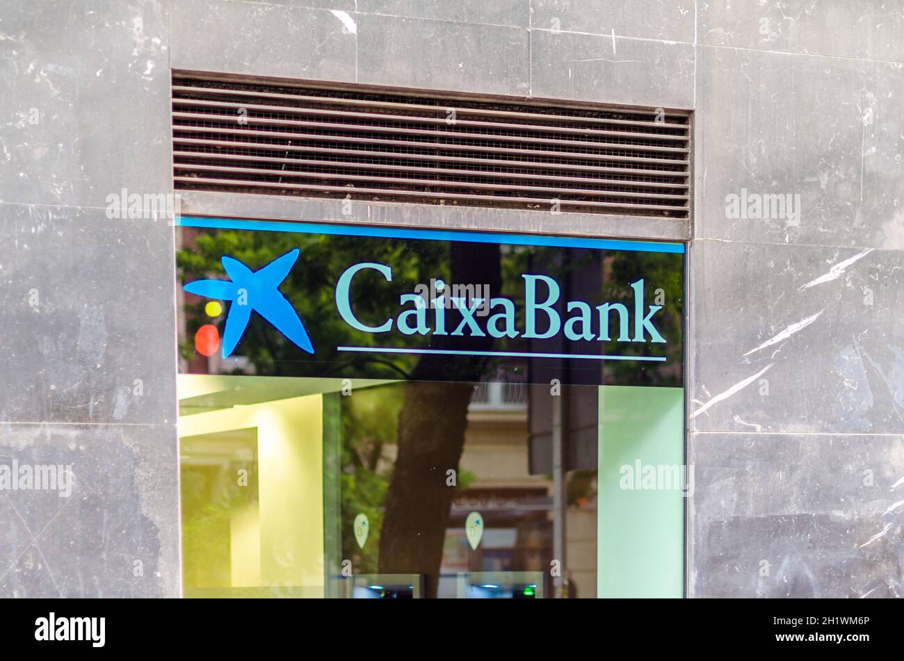 Caixabank logo hi-res stock photography and images - Alamy