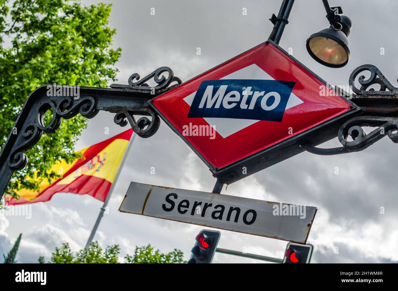 Madrid metro serrano hi-res stock photography and images - Alamy