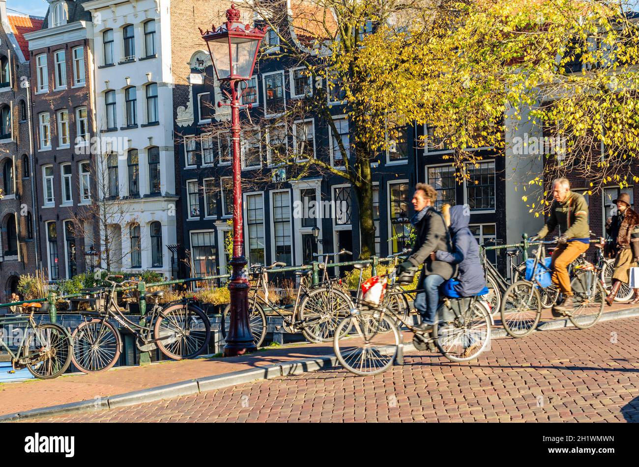 AMSTERDAM, THE NETHERLANDS - NOVEMBER 18, 2018: Urban landscape ...