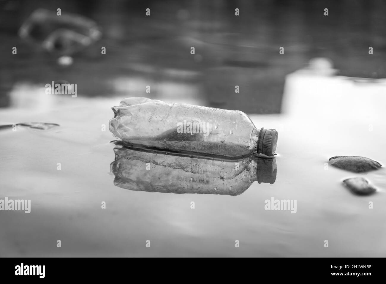 Coastal plastic waste Black and White Stock Photos & Images - Alamy